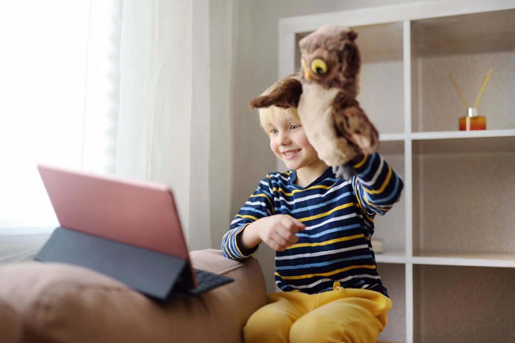 Keeping Kids Connected to Loved Ones Via Zoom and FaceTime - LEARN ...